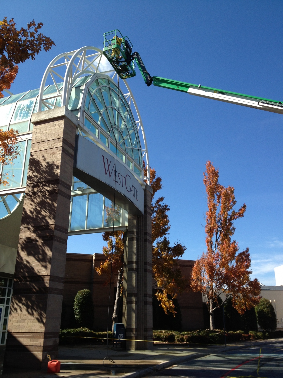 Westgate Mall • Facility Solutions